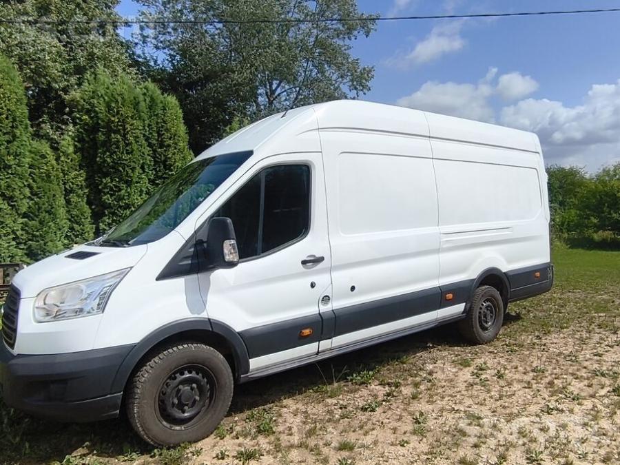 Balts Ford Transit 2015 Tukums, ar dzinēja tilpumu 2.20 L un nobraukumu 228 tūkst. km par 9000 €, foto 1 vietnē AUTOMOTO.COM.LV