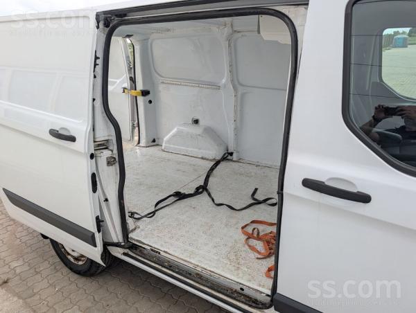 White Ford Transit 2015 in Liepaja, with an engine capacity of 2.00 L and mileage of 178 thousand km for 5000 €, photo 6 on AUTOMOTO.COM.LV