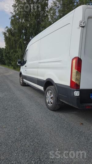 White Ford Transit 2015 in Riga, with an engine capacity of 2.20 L and mileage of 367 thousand km for 7200 €, photo 7 on AUTOMOTO.COM.LV