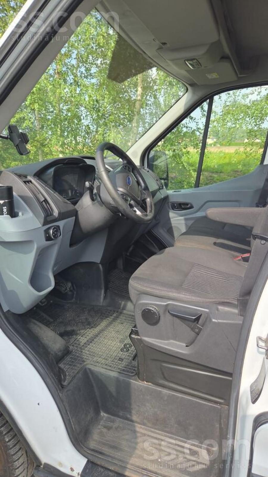 White Ford Transit 2015 in Riga, with an engine capacity of 2.20 L and mileage of 367 thousand km for 7200 €, photo 9 on AUTOMOTO.COM.LV