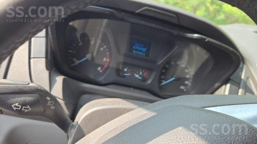 White Ford Transit 2015 in Riga, with an engine capacity of 2.20 L and mileage of 367 thousand km for 7200 €, photo 10 on AUTOMOTO.COM.LV