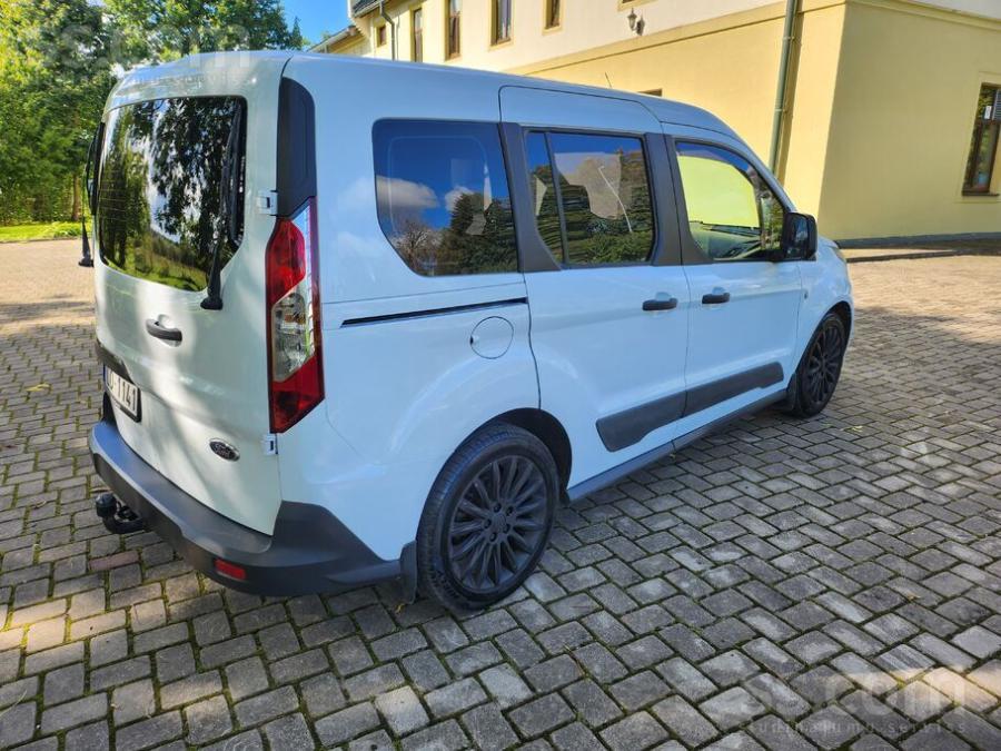 White Ford Transit 2016 in Cesis, with an engine capacity of 1.60 L and mileage of 288 thousand km for 5800 €, photo 5 on AUTOMOTO.COM.LV