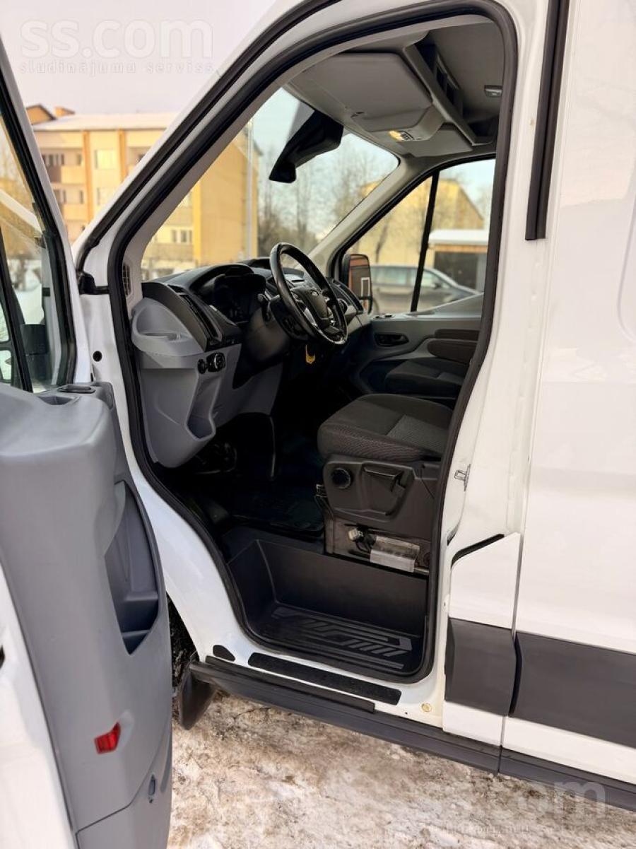Balts Ford Transit 2016 Valmiera, ar dzinēja tilpumu 2.20 L un nobraukumu 196 tūkst. km par 17600 €, foto 18 vietnē AUTOMOTO.COM.LV