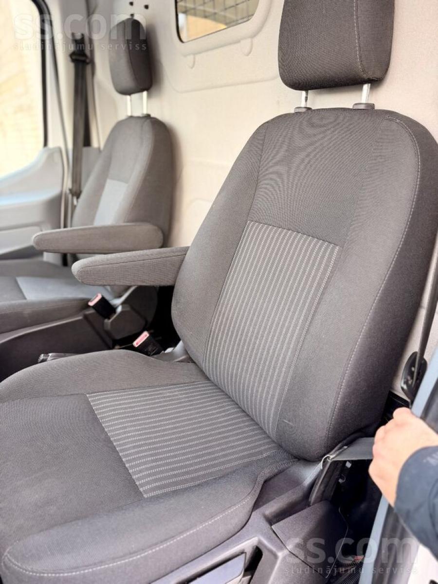 Balts Ford Transit 2016 Valmiera, ar dzinēja tilpumu 2.20 L un nobraukumu 196 tūkst. km par 17600 €, foto 19 vietnē AUTOMOTO.COM.LV