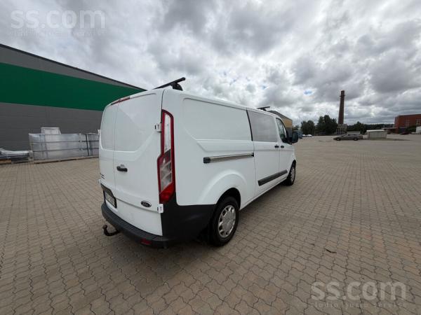 White Ford Transit 2016 in Liepaja, with an engine capacity of 2.00 L and mileage of 143 thousand km for 12100 €, photo 4 on AUTOMOTO.COM.LV