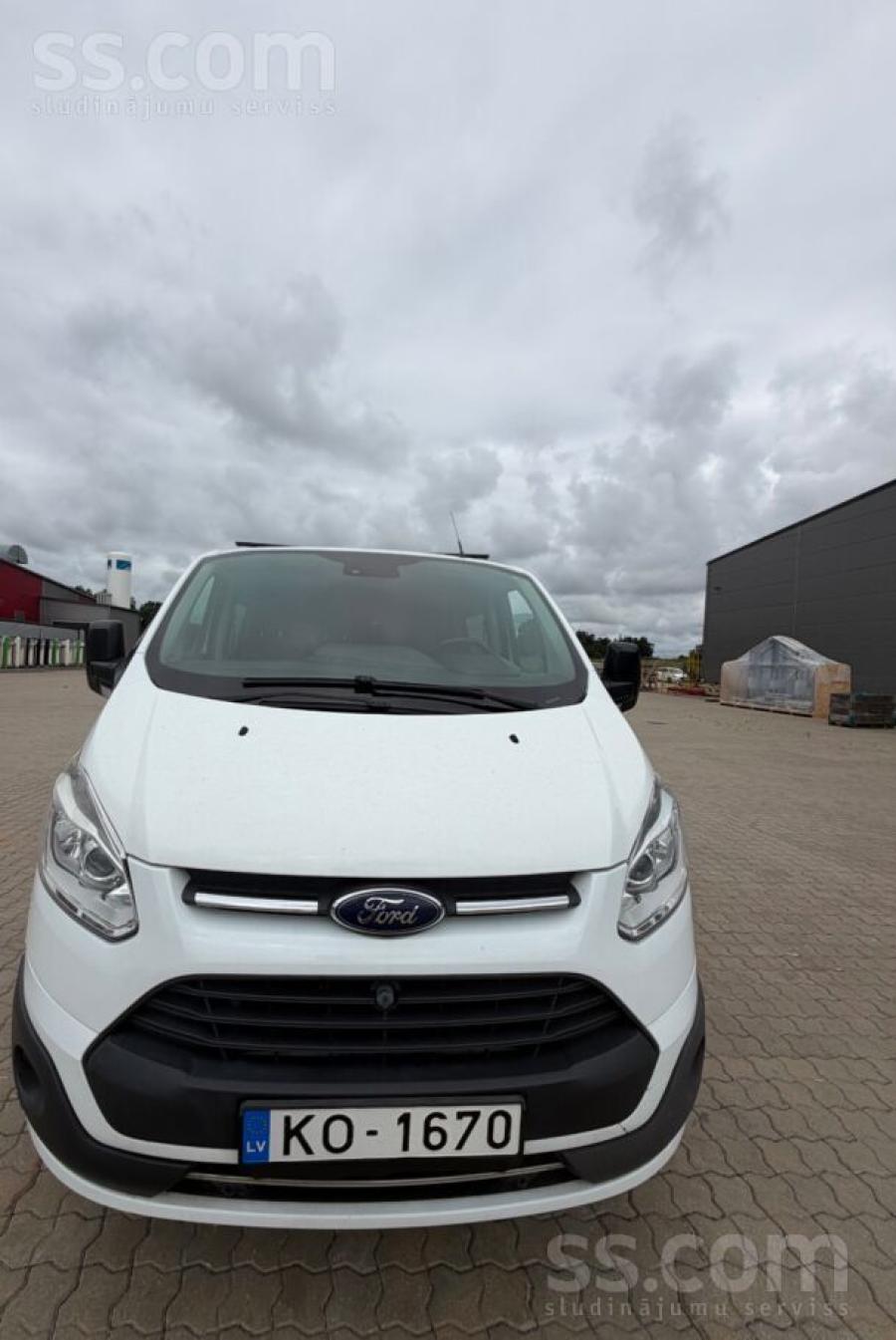 White Ford Transit 2016 in Liepaja, with an engine capacity of 2.00 L and mileage of 143 thousand km for 12100 €, photo 6 on AUTOMOTO.COM.LV