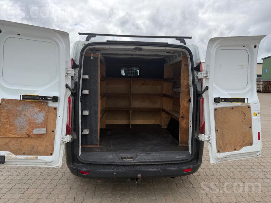 White Ford Transit 2016 in Liepaja, with an engine capacity of 2.00 L and mileage of 143 thousand km for 12100 €, photo 9 on AUTOMOTO.COM.LV