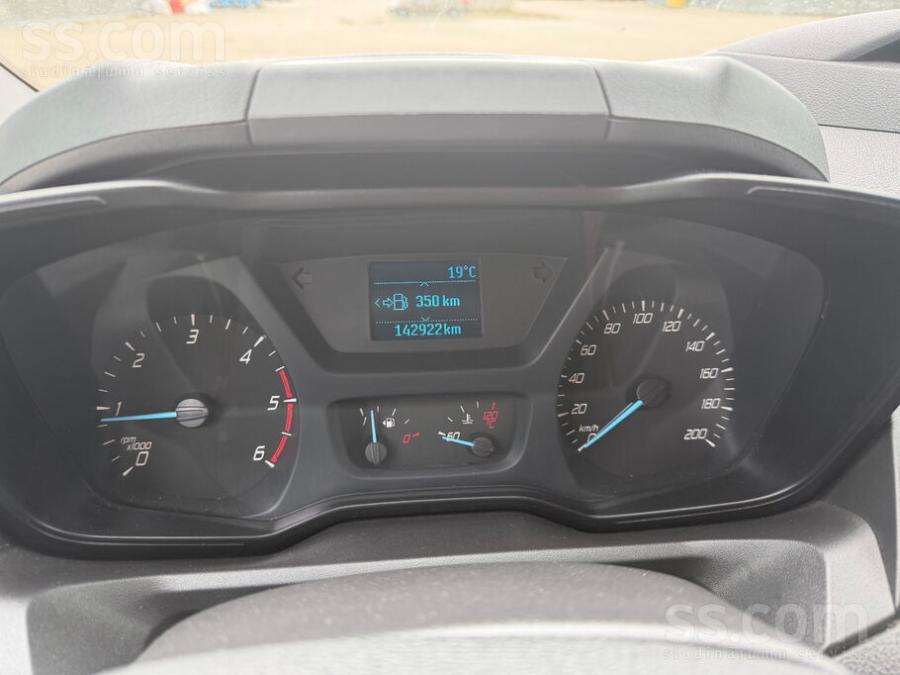 White Ford Transit 2016 in Liepaja, with an engine capacity of 2.00 L and mileage of 143 thousand km for 12100 €, photo 12 on AUTOMOTO.COM.LV