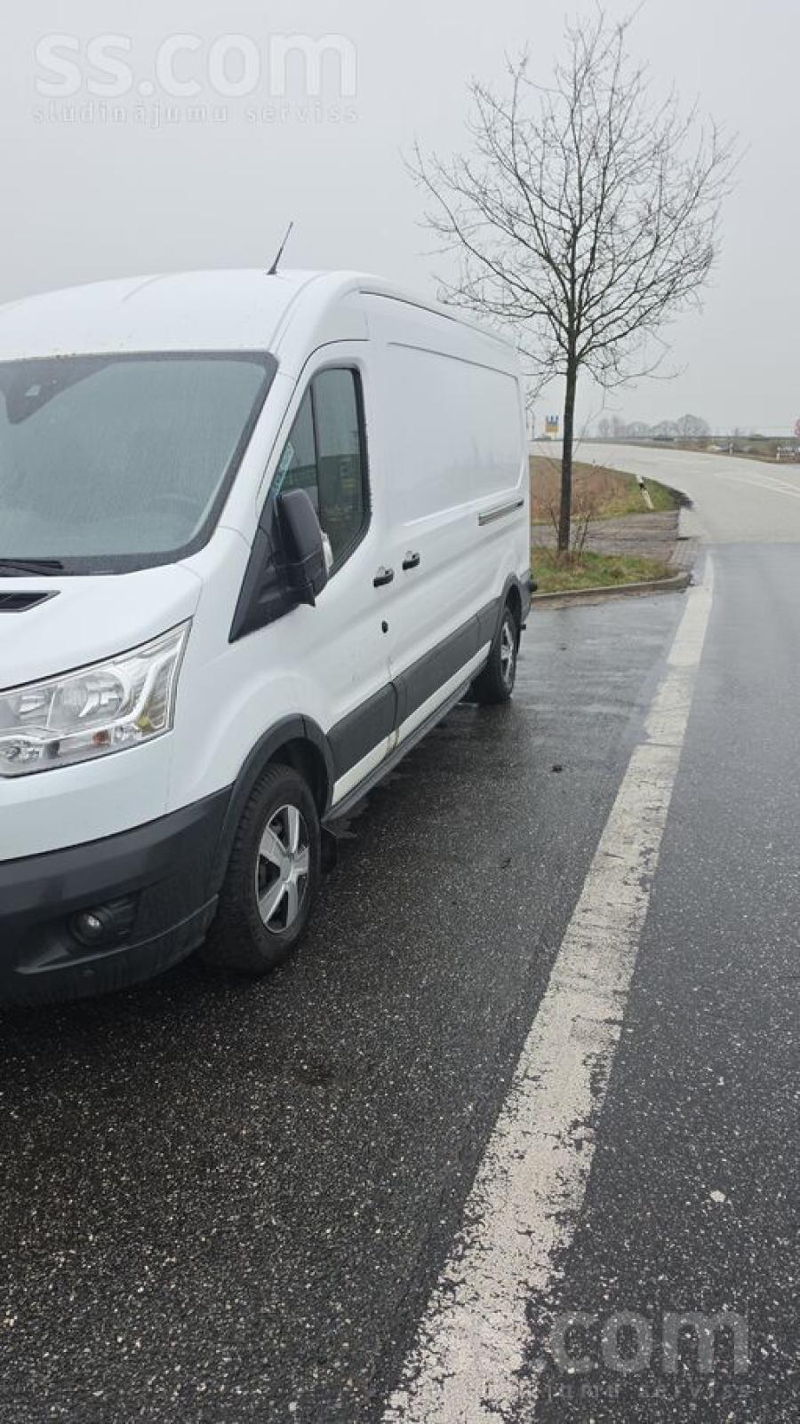 White Ford Transit 2016 in Liepaja, with an engine capacity of 2.20 L and mileage of 183 thousand km for 6000 €, photo 3 on AUTOMOTO.COM.LV