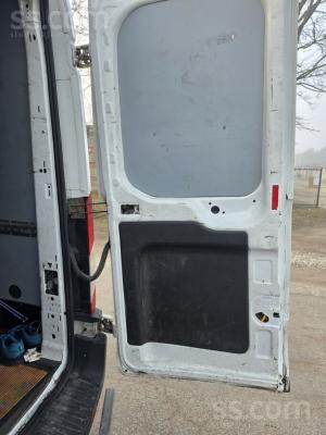 White Ford Transit 2016 in Liepaja, with an engine capacity of 2.20 L and mileage of 183 thousand km for 6000 €, photo 17 on AUTOMOTO.COM.LV