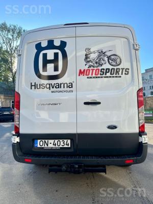 White Ford Transit 2017 in Riga, with an engine capacity of 2.00 L and mileage of 324 thousand km for 12900 €, photo 6 on AUTOMOTO.COM.LV