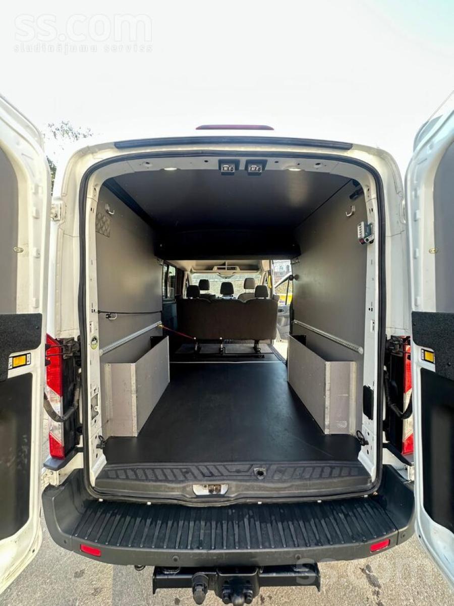 White Ford Transit 2017 in Riga, with an engine capacity of 2.00 L and mileage of 324 thousand km for 12900 €, photo 7 on AUTOMOTO.COM.LV