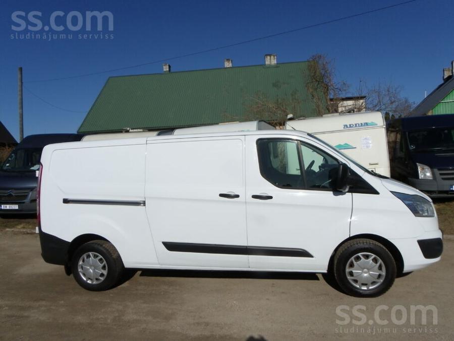 White Ford Transit 2017 in Valka, with an engine capacity of 2.00 L and mileage of 190 thousand km for 8900 €, photo 6 on AUTOMOTO.COM.LV