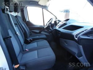 White Ford Transit 2017 in Valka, with an engine capacity of 2.00 L and mileage of 190 thousand km for 8900 €, photo 15 on AUTOMOTO.COM.LV
