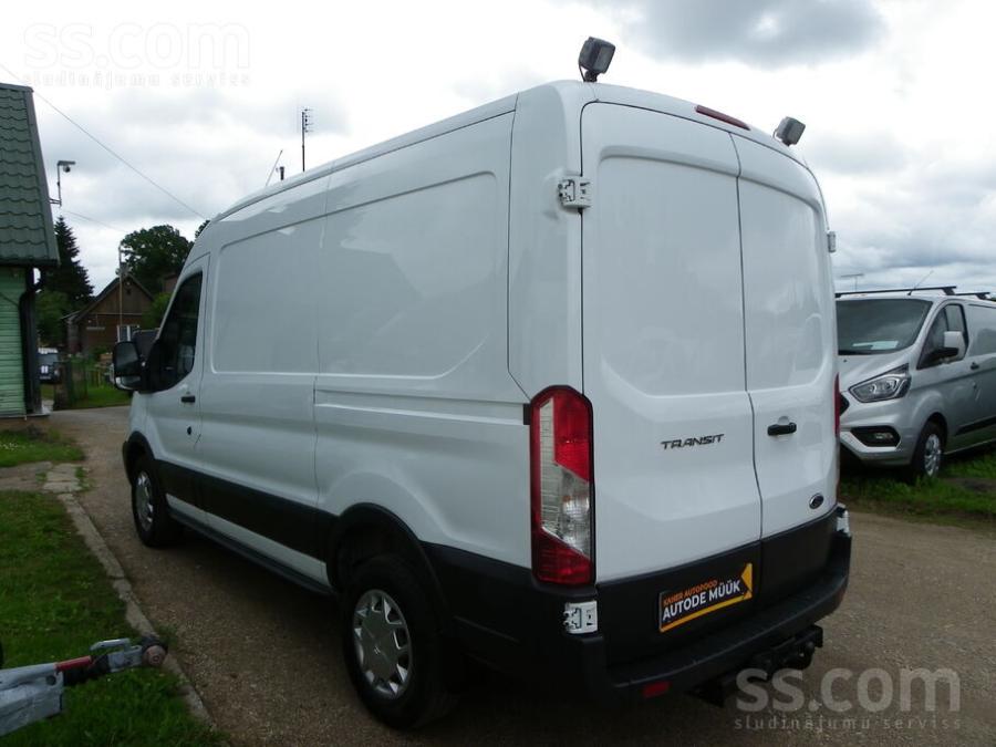White Ford Transit 2017 in Valka, with an engine capacity of 2.00 L and mileage of 143 thousand km for 8600 €, photo 8 on AUTOMOTO.COM.LV
