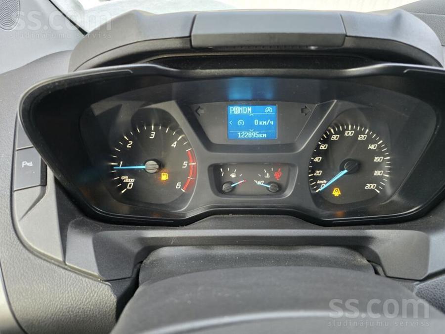 Balts Ford Transit 2017 Rīga, ar dzinēja tilpumu 2.00 L un nobraukumu 123 tūkst. km par 15800 €, foto 6 vietnē AUTOMOTO.COM.LV