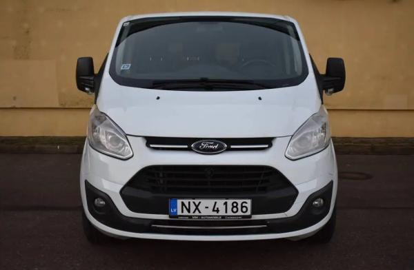 White Ford Transit 2017 in Talsi, with an engine capacity of 2.00 L and mileage of 144 thousand km for 15500 €, photo 3 on AUTOMOTO.COM.LV