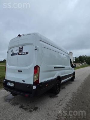 White Ford Transit 2017 in Riga, with an engine capacity of 2.00 L and mileage of 189 thousand km for 8900 €, photo 3 on AUTOMOTO.COM.LV