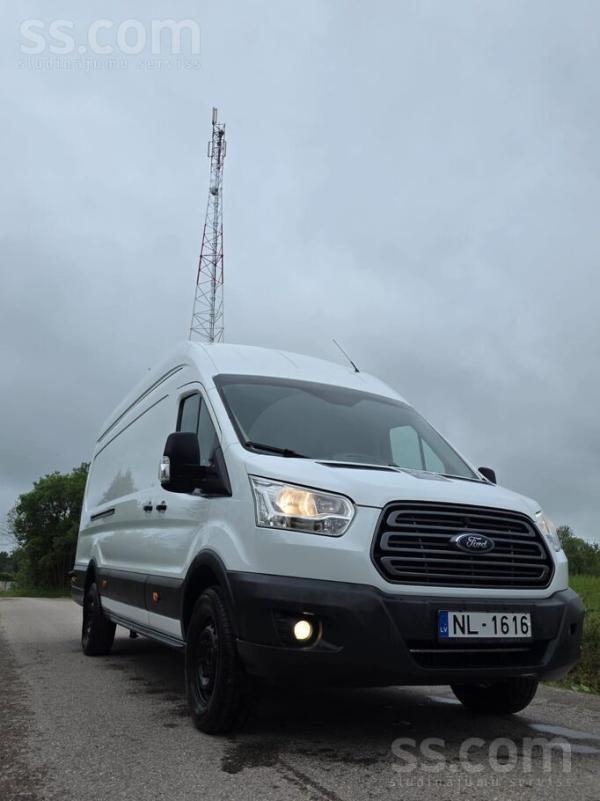 White Ford Transit 2017 in Riga, with an engine capacity of 2.00 L and mileage of 189 thousand km for 8900 €, photo 8 on AUTOMOTO.COM.LV