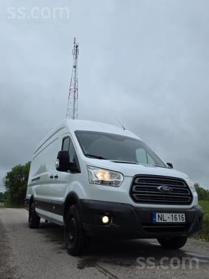 White Ford Transit 2017 in Riga, with an engine capacity of 2.00 L and mileage of 189 thousand km for 8900 €, photo 9 on AUTOMOTO.COM.LV