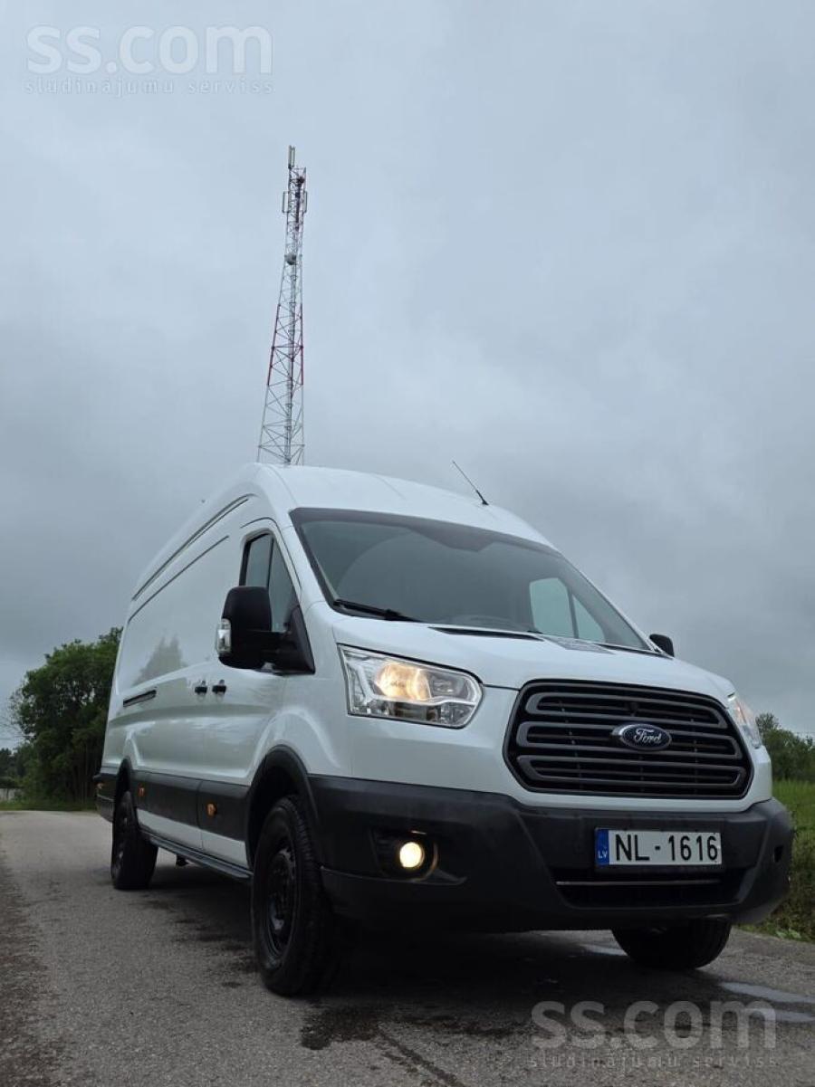 White Ford Transit 2017 in Riga, with an engine capacity of 2.00 L and mileage of 189 thousand km for 8900 €, photo 9 on AUTOMOTO.COM.LV