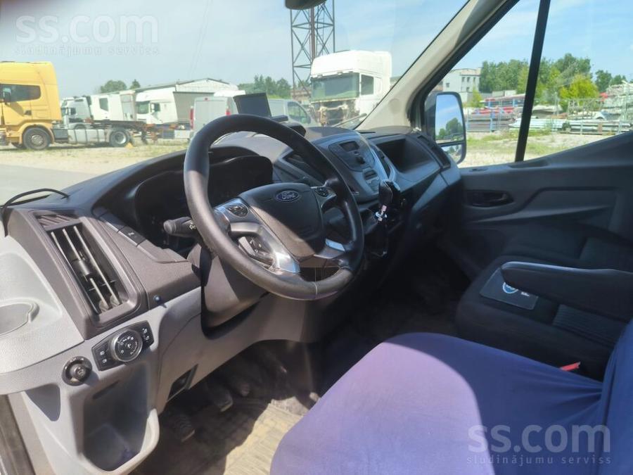 White Ford Transit 2017 in Riga, with an engine capacity of 2.00 L and mileage of 183 thousand km for 10900 €, photo 8 on AUTOMOTO.COM.LV