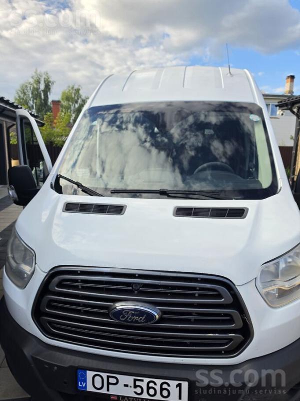 Balts Ford Transit 2017 Daugavpils, ar dzinēja tilpumu 2.00 L un nobraukumu 342 tūkst. km par 12500 €, foto  vietnē AUTOMOTO.COM.LV