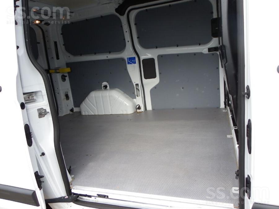 White Ford Transit 2017 in Valka, with an engine capacity of 2.00 L and mileage of 222 thousand km for 8700 €, photo 17 on AUTOMOTO.COM.LV