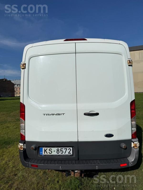 White Ford Transit 2017 in Riga, with an engine capacity of 2.00 L and mileage of 162 thousand km for 10900 €, photo 7 on AUTOMOTO.COM.LV