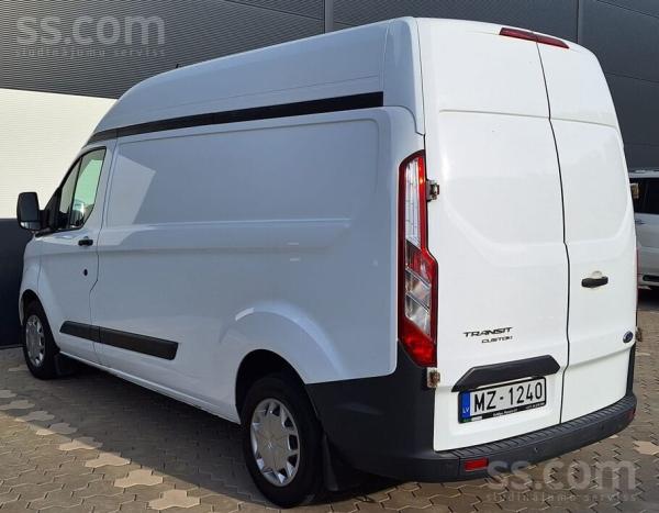 Balts Ford Transit 2017 Rīga, ar dzinēja tilpumu 2.00 L un nobraukumu 162 tūkst. km par 12000 €, foto 8 vietnē AUTOMOTO.COM.LV