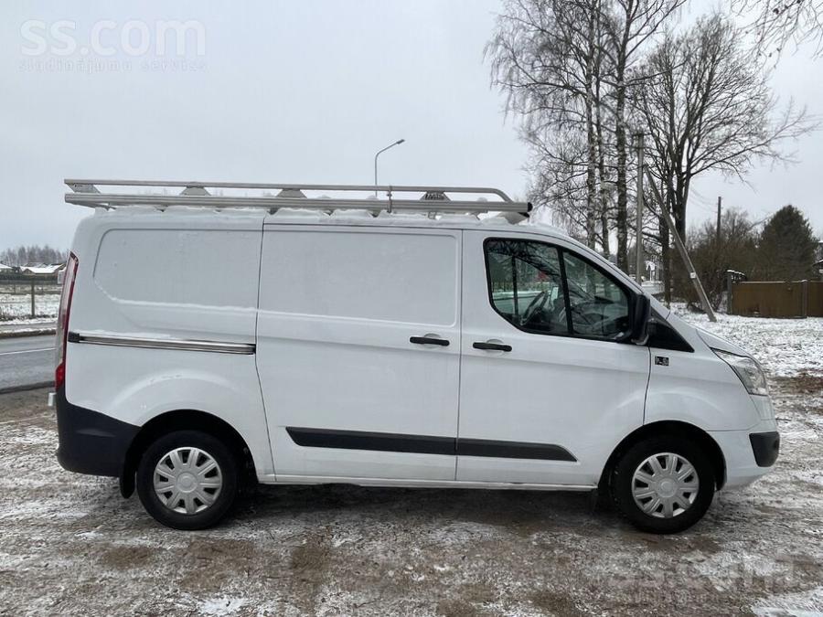 White Ford Transit 2018 in Riga, with an engine capacity of 2.00 L and mileage of 108 thousand km for 9450 €, photo 6 on AUTOMOTO.COM.LV