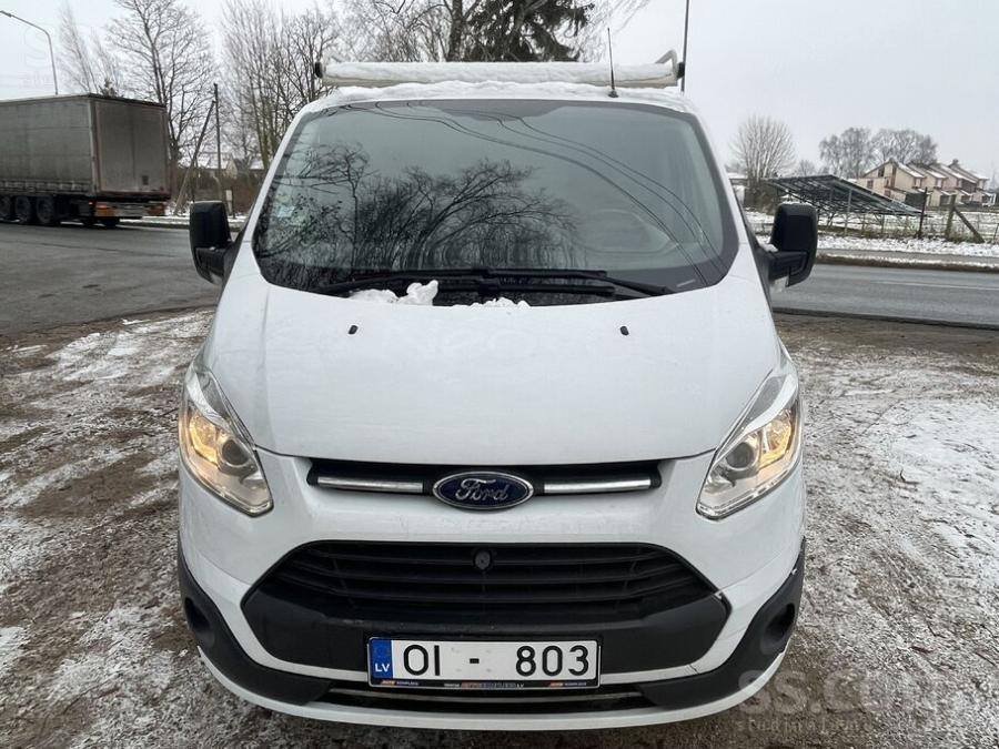 White Ford Transit 2018 in Riga, with an engine capacity of 2.00 L and mileage of 108 thousand km for 9450 €, photo 8 on AUTOMOTO.COM.LV