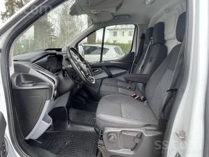 White Ford Transit 2018 in Riga, with an engine capacity of 2.00 L and mileage of 108 thousand km for 9450 €, photo 11 on AUTOMOTO.COM.LV