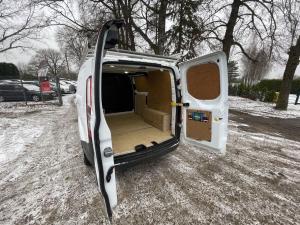 White Ford Transit 2018 in Riga, with an engine capacity of 2.00 L and mileage of 108 thousand km for 9450 €, photo 14 on AUTOMOTO.COM.LV