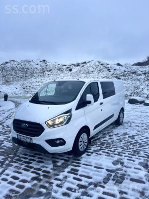 White Ford Transit 2018 in Riga, with an engine capacity of 2.00 L and mileage of 229 thousand km for 12800 €, photo 3 on AUTOMOTO.COM.LV