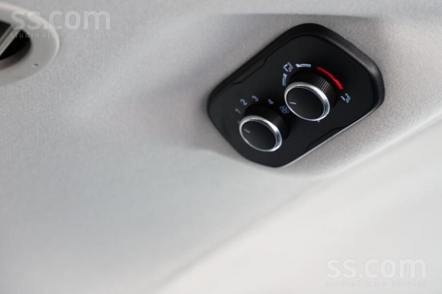 Balts Ford Transit 2018 Tukums, ar dzinēja tilpumu 2.00 L un nobraukumu 134 tūkst. km par 15900 €, foto 15 vietnē AUTOMOTO.COM.LV