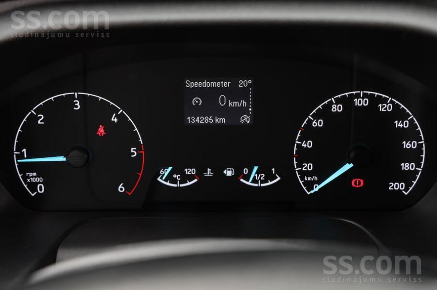 Balts Ford Transit 2018 Tukums, ar dzinēja tilpumu 2.00 L un nobraukumu 134 tūkst. km par 15900 €, foto 16 vietnē AUTOMOTO.COM.LV