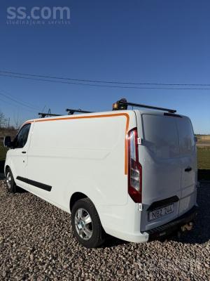 White Ford Transit 2018 in Dobele, with an engine capacity of 2.00 L and mileage of 256 thousand km for 9950 €, photo 5 on AUTOMOTO.COM.LV