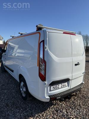 White Ford Transit 2018 in Dobele, with an engine capacity of 2.00 L and mileage of 256 thousand km for 9950 €, photo 6 on AUTOMOTO.COM.LV
