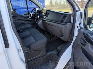 White Ford Transit 2018 in Dobele, with an engine capacity of 2.00 L and mileage of 256 thousand km for 9950 €, photo 11 on AUTOMOTO.COM.LV