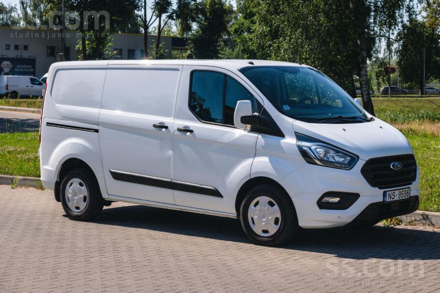 White Ford Transit 2018 in Riga, with an engine capacity of 2.00 L and mileage of 290 thousand km for 8700 €, photo 9 on AUTOMOTO.COM.LV