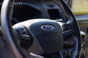 White Ford Transit 2018 in Riga, with an engine capacity of 2.00 L and mileage of 290 thousand km for 8700 €, photo 11 on AUTOMOTO.COM.LV