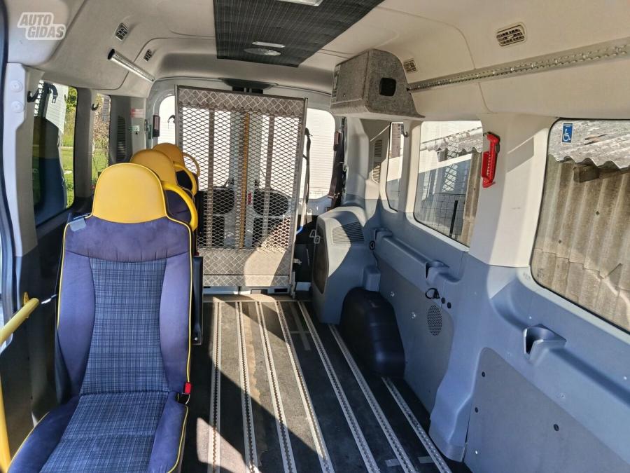 White Ford Transit 2018 in Siauliai, with an engine capacity of 2.00 L and mileage of 379 thousand km for 3950 €, photo 9 on AUTOMOTO.COM.LV