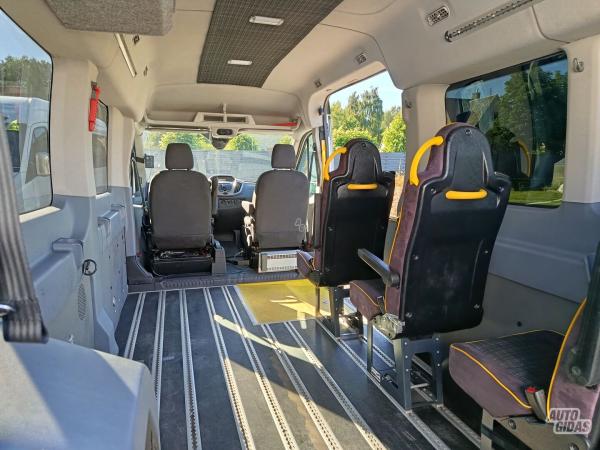 White Ford Transit 2018 in Siauliai, with an engine capacity of 2.00 L and mileage of 379 thousand km for 3950 €, photo 9 on AUTOMOTO.COM.LV
