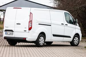 Balts Ford Transit 2018 Rīga, ar dzinēja tilpumu 2.00 L un nobraukumu 192 tūkst. km par 12790 €, foto 14 vietnē AUTOMOTO.COM.LV