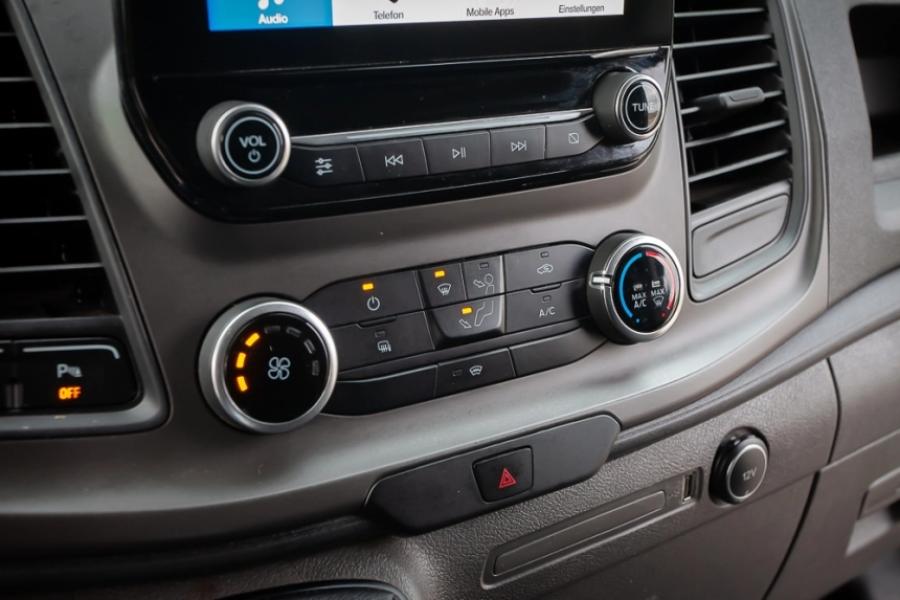 Balts Ford Transit 2018 Rīga, ar dzinēja tilpumu 2.00 L un nobraukumu 192 tūkst. km par 12790 €, foto 23 vietnē AUTOMOTO.COM.LV