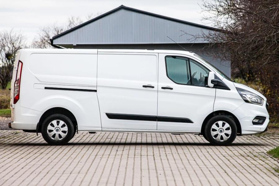 Balts Ford Transit 2018 Rīga, ar dzinēja tilpumu 2.00 L un nobraukumu 192 tūkst. km par 12790 €, foto 28 vietnē AUTOMOTO.COM.LV