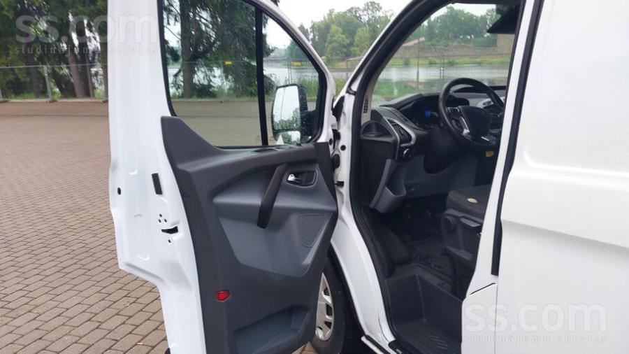 Balts Ford Transit 2018 Alūksne, ar dzinēja tilpumu 2.00 L un nobraukumu 0 tūkst. km par 9700 €, foto 12 vietnē AUTOMOTO.COM.LV