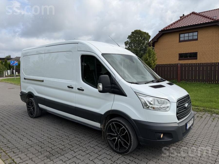White Ford Transit 2018 in Riga, with an engine capacity of 2.00 L and mileage of 330 thousand km for 8750 €, photo 3 on AUTOMOTO.COM.LV