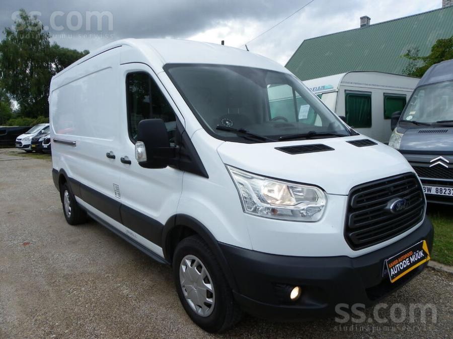 White Ford Transit 2018 in Valka, with an engine capacity of 2.00 L and mileage of 247 thousand km for 10800 €, photo 4 on AUTOMOTO.COM.LV